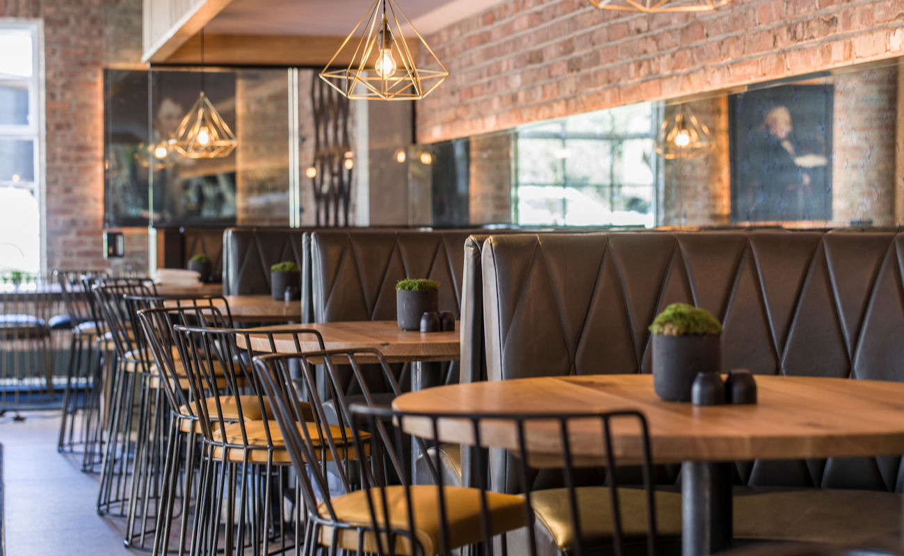 Dukes 92 Manchester - reviews and information