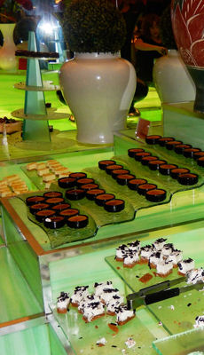 Red Hot World Buffet Manchester - Reviews and Information